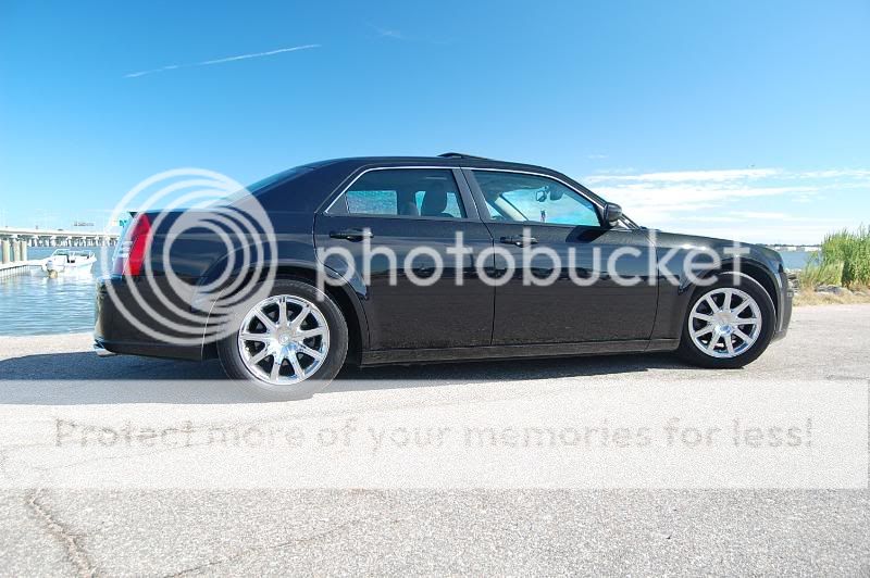 all lowered 300s..! | Chrysler 300 forum