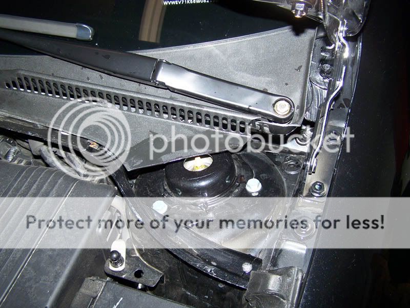 Plenum Chamber Cover DIY - Removal and install | VW Vortex - Volkswagen ...